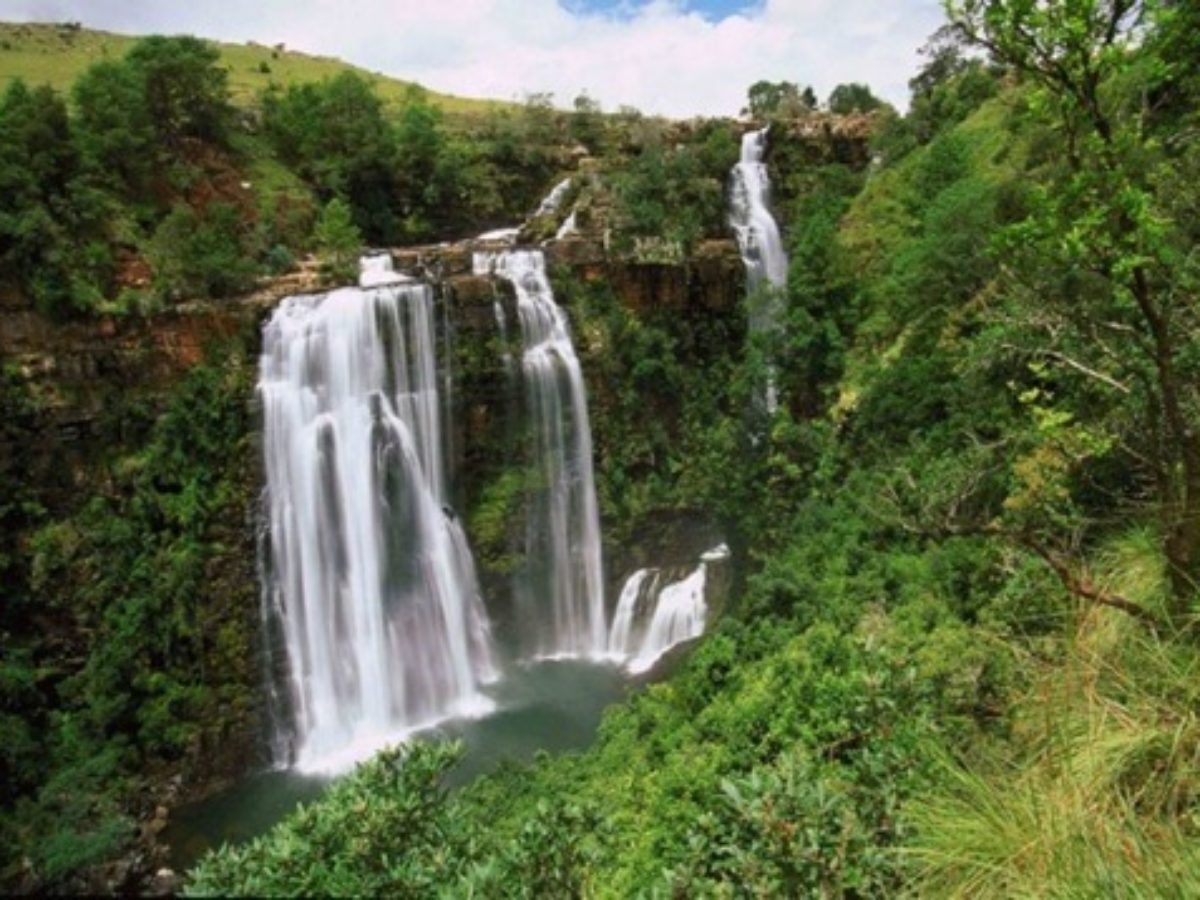 Top 5 African Waterfalls To Visit This Summer